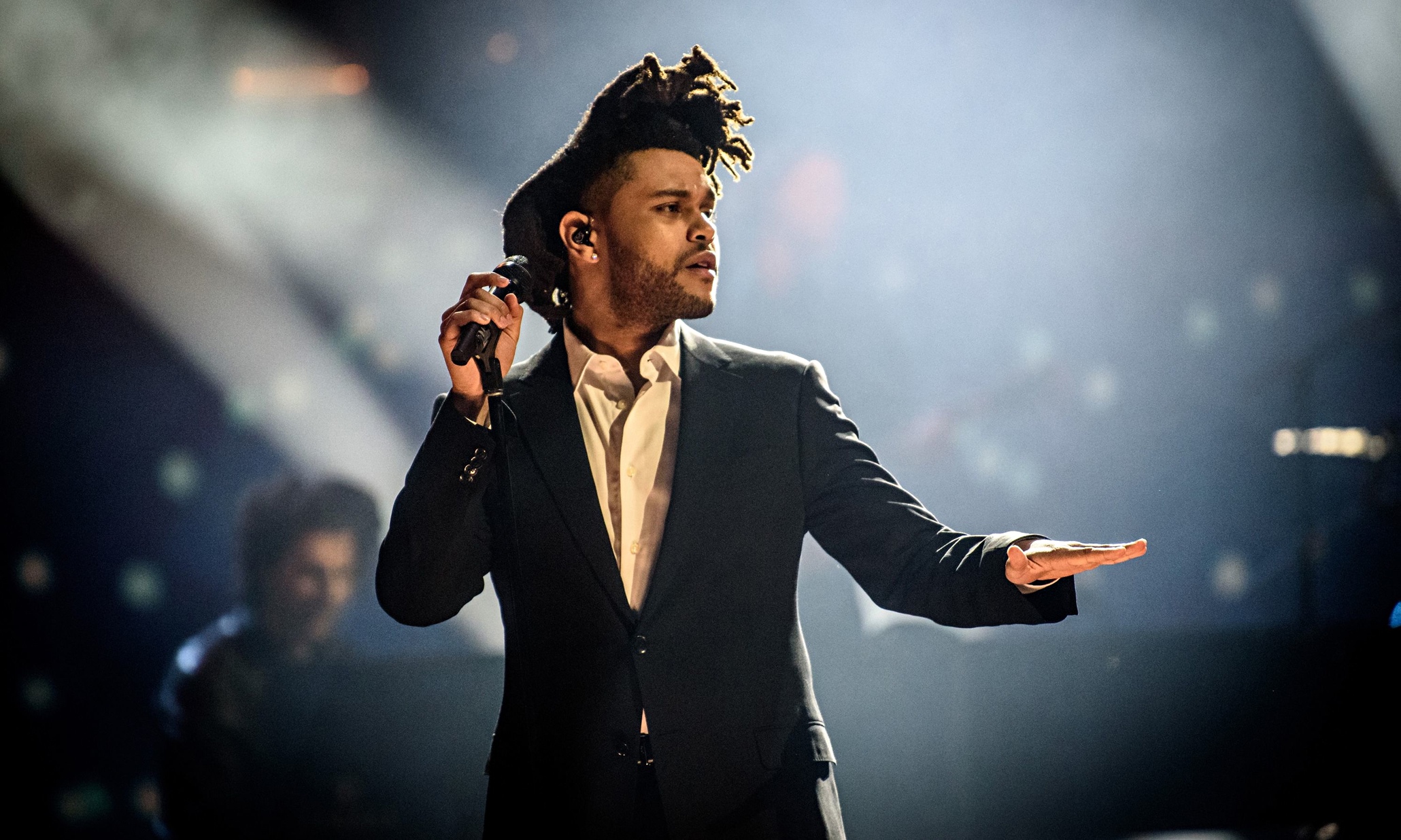 The Weeknd lidera indicações no Billboard Music Awards 2016. Confira ...