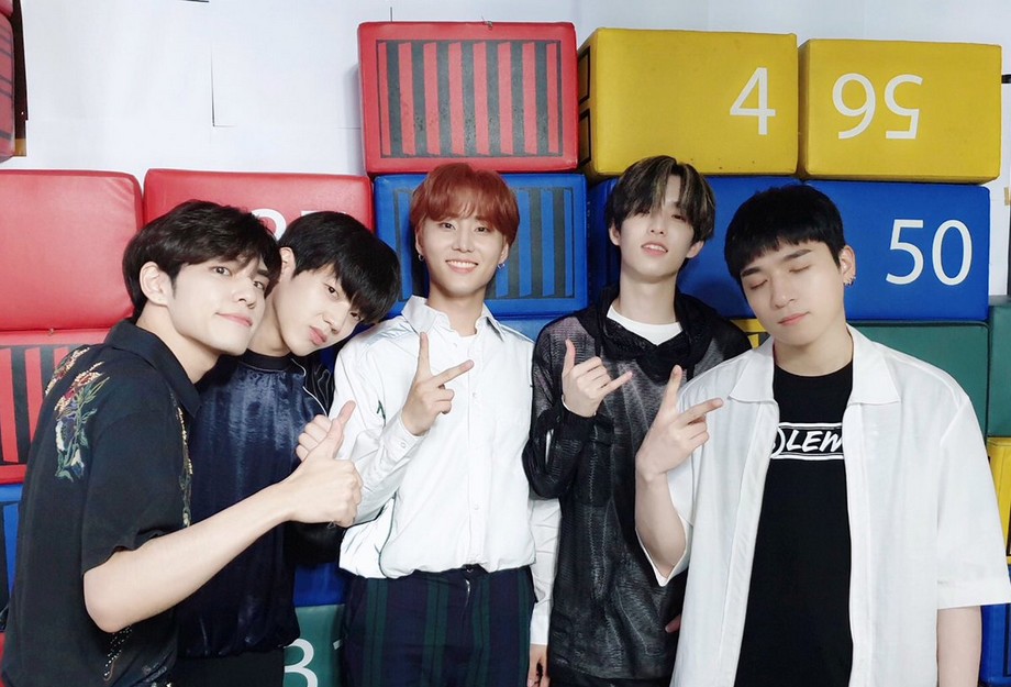 Day6 comemora 4 anos de debut e nós montamos um Top 6 em comemoração ...