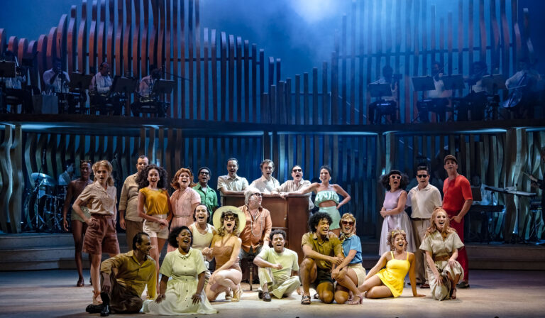 TOM JOBIM MUSICAL: superprodução sobre a vida e obra do compositor ...