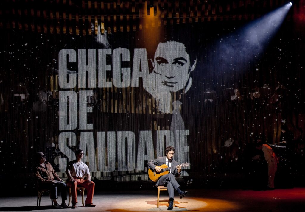TOM JOBIM MUSICAL: superprodução sobre a vida e obra do compositor ...