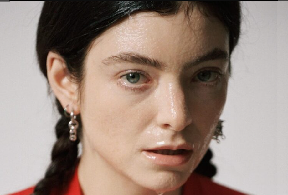 Lorde estreia no topo das paradas britânicas com o álbum Virgin | Midiorama